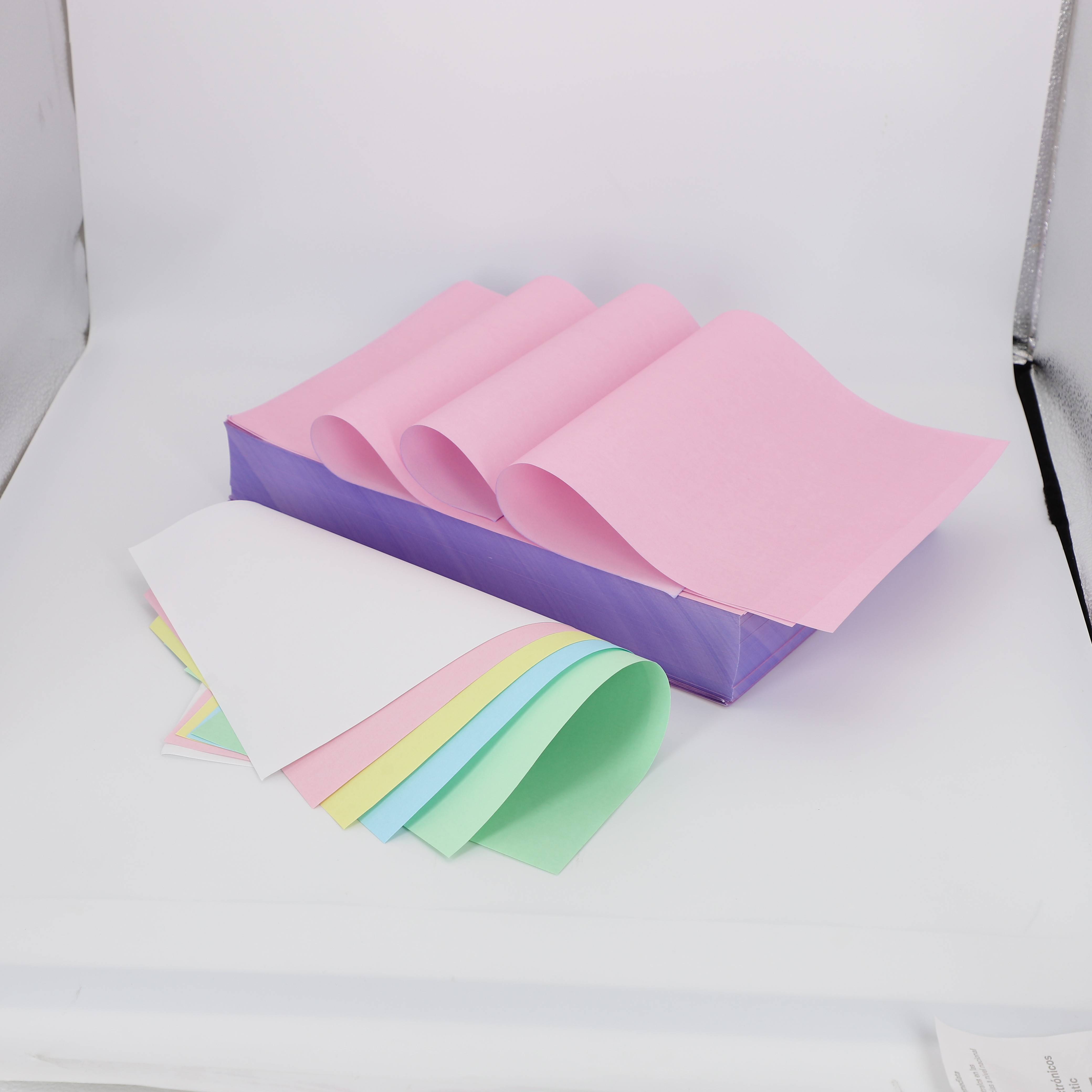 60gsm CFB CF NCR Paper For Laser Printers White Pink Yellow Carbonless ...