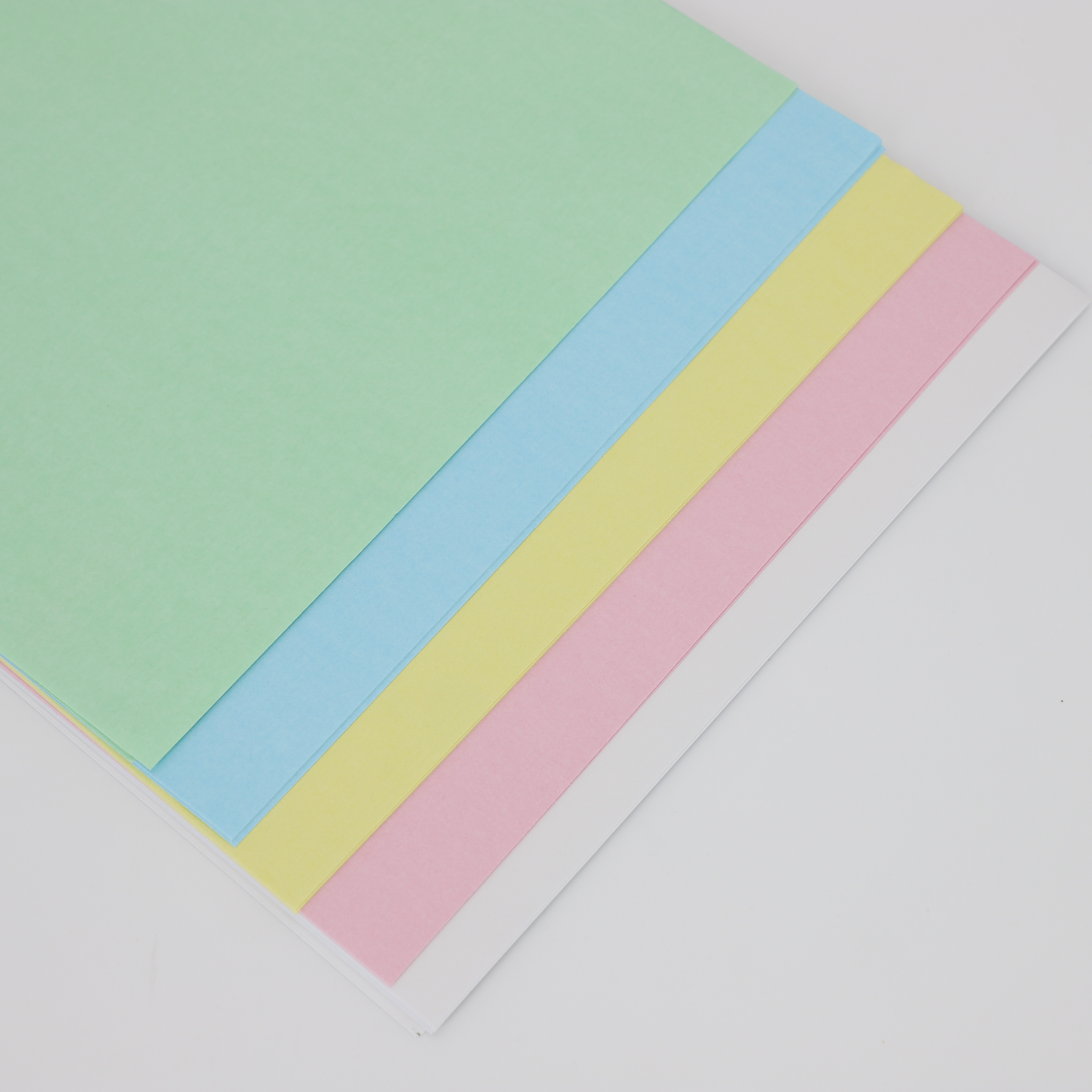 500 Sheets Per Pack NCR Paper With Good Whiteness High Ink Absorption