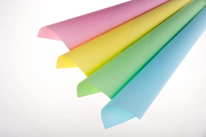 60gsm CFB CF NCR Paper For Laser Printers White Pink Yellow Carbonless ...